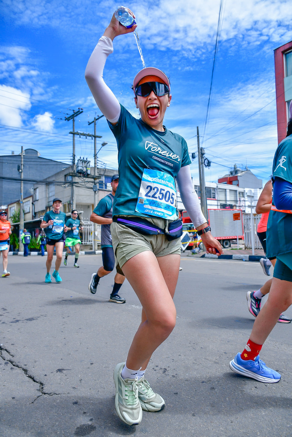 Camiseta Forever CorreMiTierra Woman Verde – Tienda CORREMITIERRA
